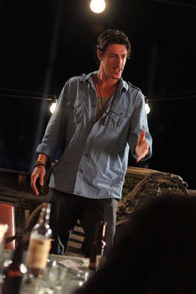 Exclusive Interview: DO NOT DISTURB actor-director Eric Balfour ...