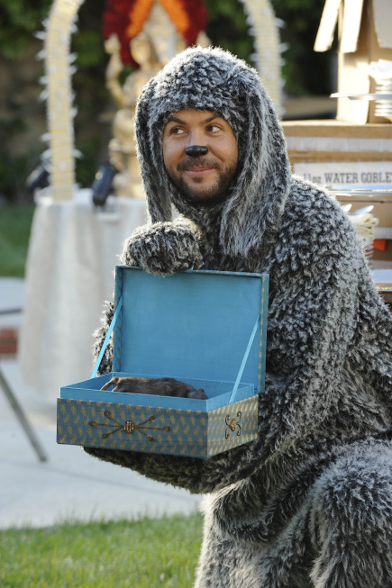 TV Review: WILFRED – Season 1 – “Anger” - Assignment X