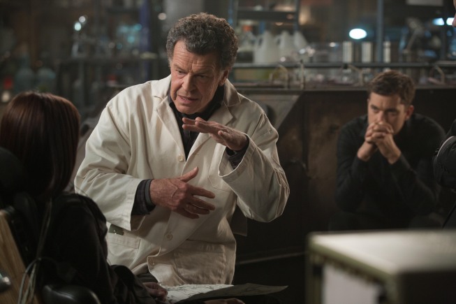 Exclusive Interview: FRINGE actor John Noble enters the Walternate zone ...