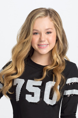 BELLA AND THE BULLDOGS star Brec Bassinger on new Nickelodeon show ...