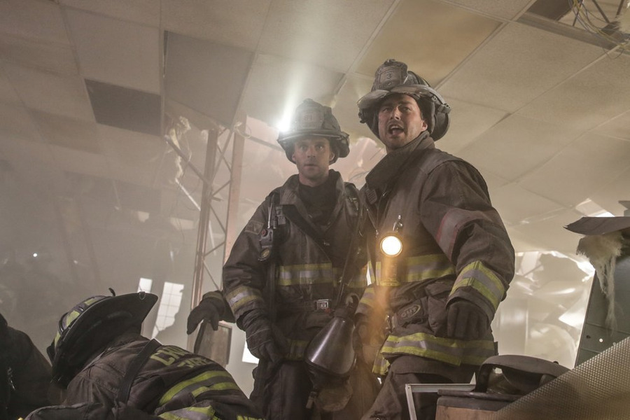 CHICAGO FIRE: Taylor Kinney gives the scoop on Season 3 – exclusive ...