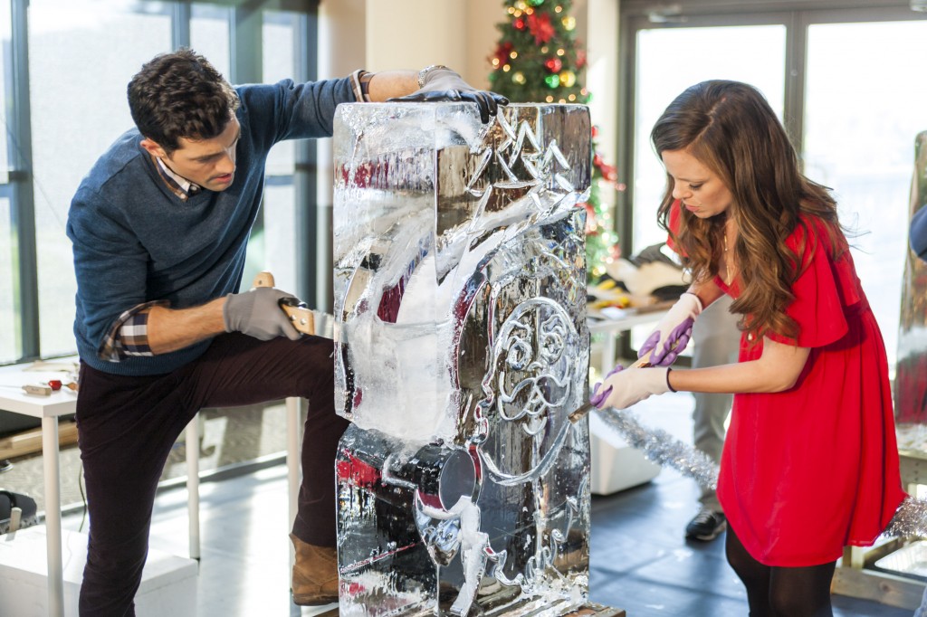 ICE SCULPTURE CHRISTMAS: David Alpay discuss the Hallmark telefilm ...