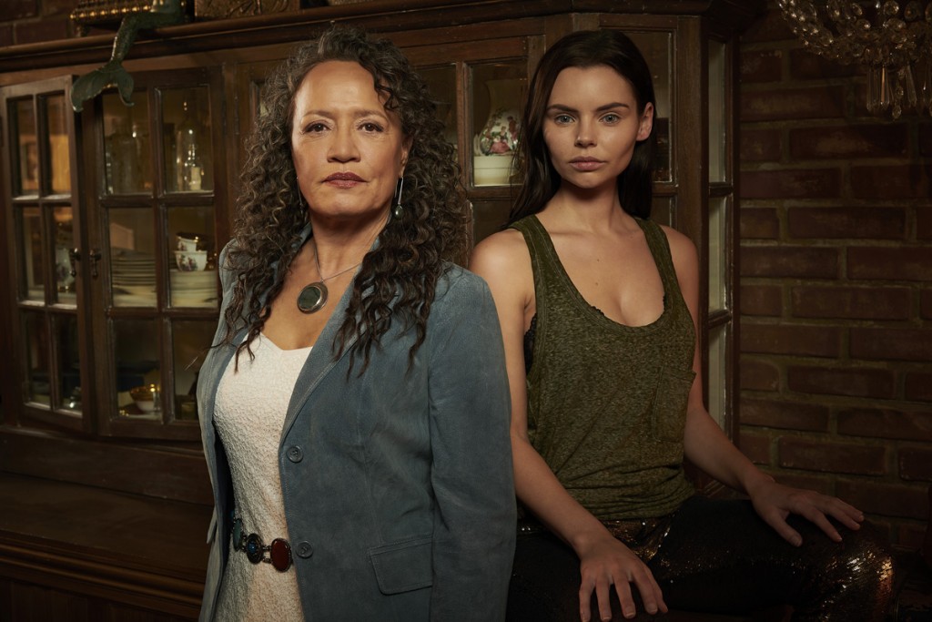 SIREN: Actress Rena Owen on SIREN and THE GLOAMING – Exclusive ...